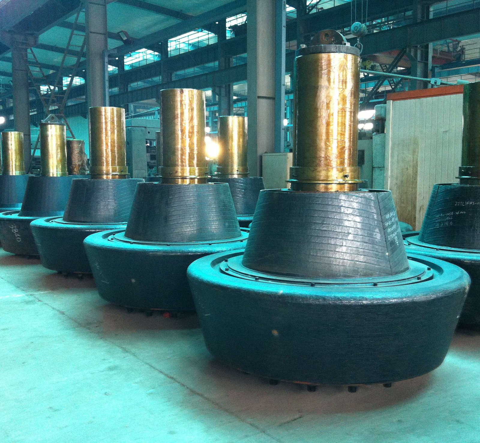 Ceramic Grinding Roller For MPS Coal Vertical Roller Mill Spare Parts ...