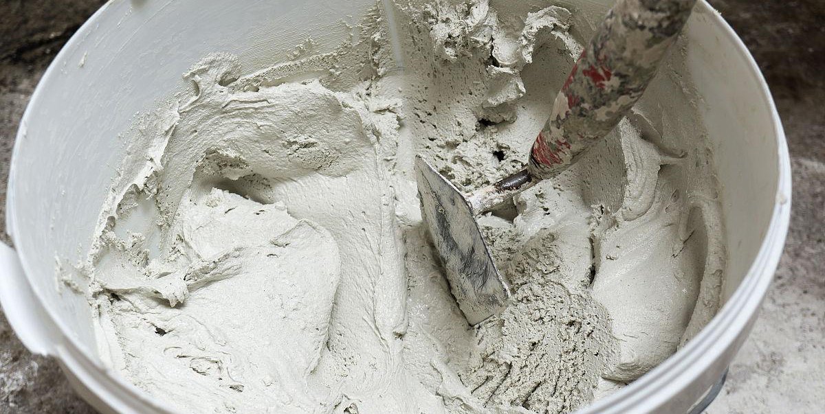 Which cement mix has white color when dry? - CEMENTL