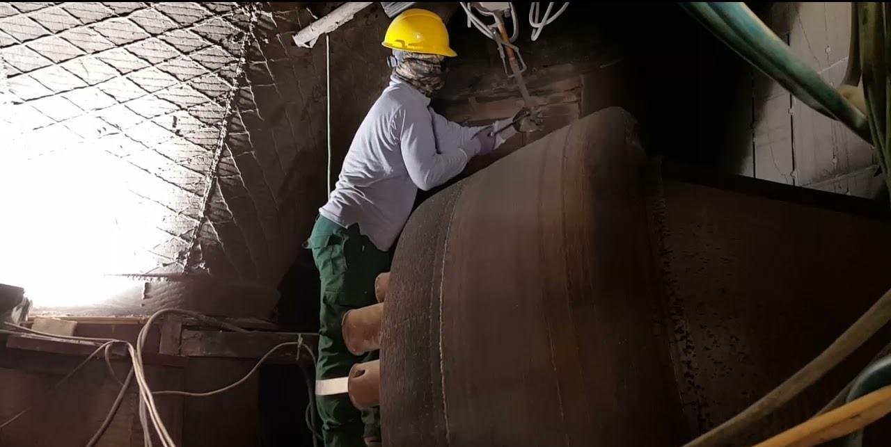 Vertical Roller Mill In Situ On-site Hardfacing Service For Grinding ...