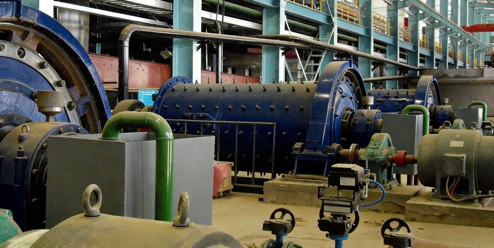 How is molybdenum mined and processed? - CEMENTL